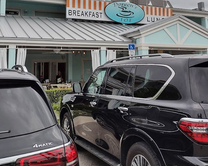 Doreen's Cup of Joe: Marco Island's answer to the question, "Where can I get breakfast with a side of vacation feeling?"