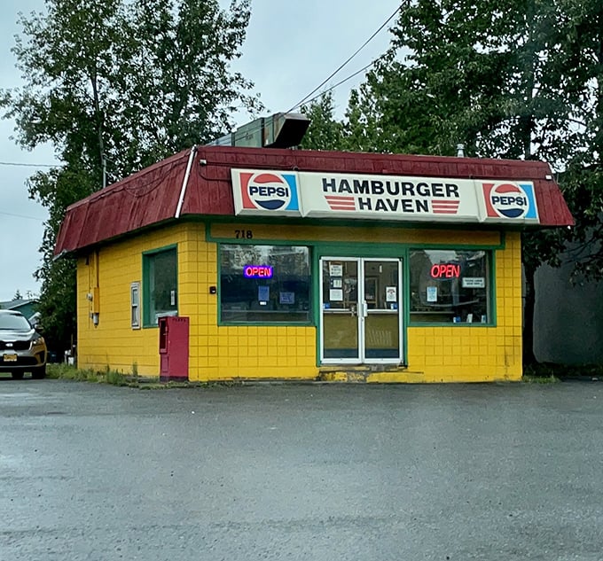 This cheerful yellow building is like finding the pot of gold at the end of a burger-lover's rainbow.