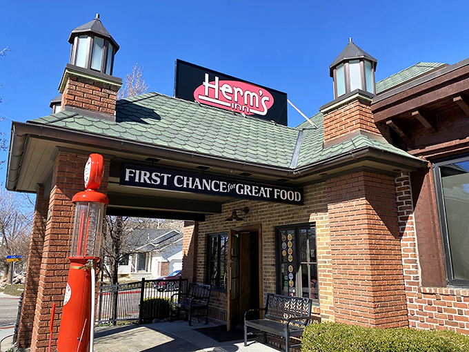 Some restaurants just look like they've been making people happy for decades&mdash;this is one. 