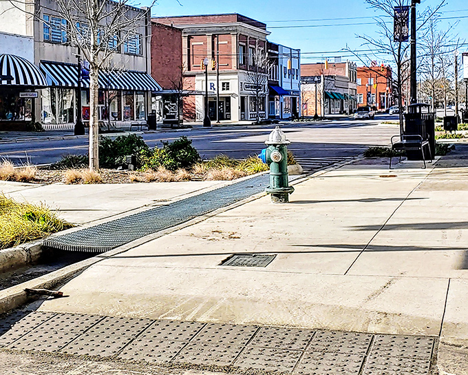 The heart of Kinston beats with small-town rhythm and big-time character. No wonder retirees are falling in love!