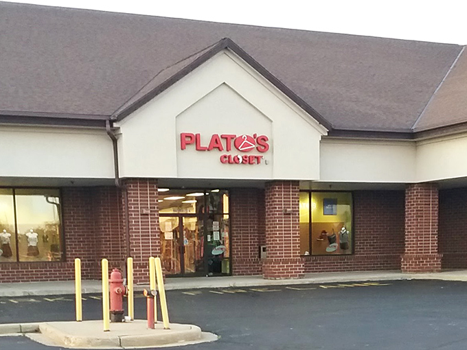 The red Plato's Closet sign is like a beacon for budget-conscious fashionistas. Designer labels without the designer prices.