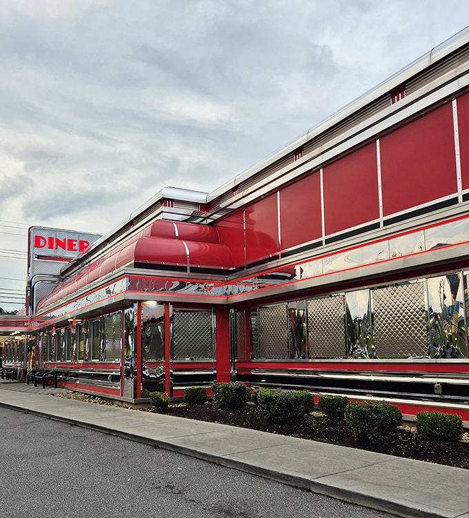 Chrome, red, and nostalgia &ndash; the Sunliner Diner serves up 1950s breakfast vibes with a side of Pigeon Forge charm.