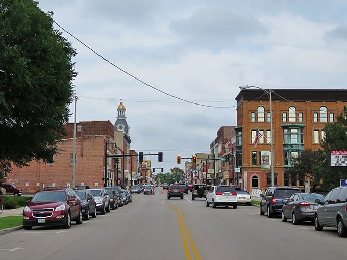 Wide streets and classic buildings create a stage where affordable living takes center spotlight.