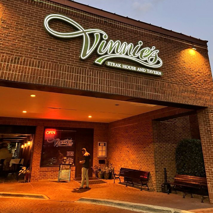 As evening falls, Vinnie's warm glow promises a night of culinary delights worth remembering.