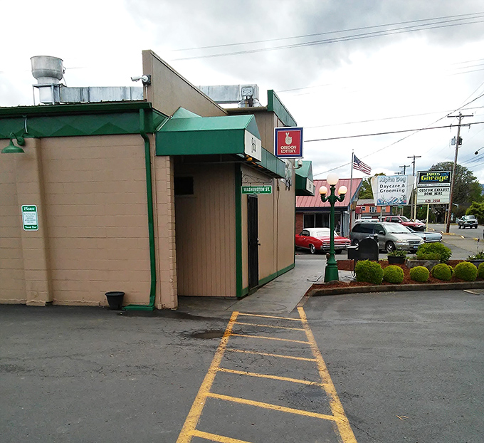 No frills, just skills. Washington Street Steakhouse's modest exterior keeps the secret that locals know &ndash; some of Oregon's best steaks are hiding in plain sight.