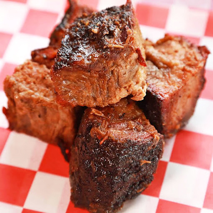 Burnt ends: those magical meat nuggets where smoke, spice, and time create flavor bombs that would make even a vegetarian question their life choices.