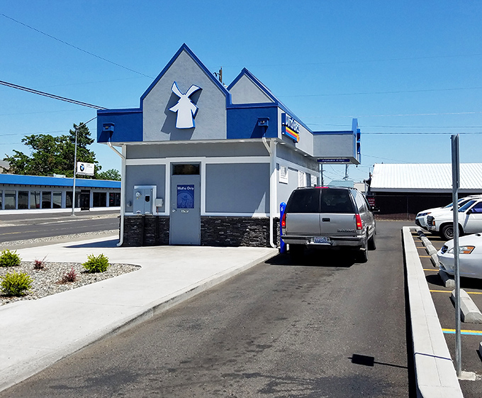 Dutch Bros brings Pacific Northwest coffee culture without the Pacific Northwest prices &ndash; your morning ritual just got friendlier.