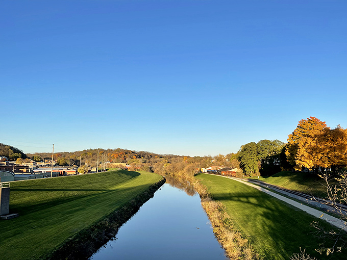 This perfectly manicured riverside park demonstrates that Galena takes its green spaces as seriously as its historic preservation.