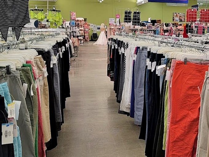 The pants section: organized with military precision. Finding your size has never felt so much like a scavenger hunt with actual rewards.