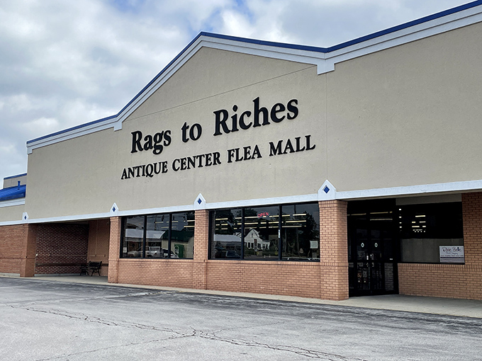 At Rags to Riches Antique Mall, yesterday's castoffs become today's treasures. One person's vintage kitchenware is another's retirement hobby goldmine.
