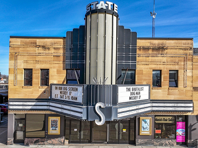 The Art Deco splendor of the State Theatre isn't just a movie house&mdash;it's a time machine to when going to shows was an event.