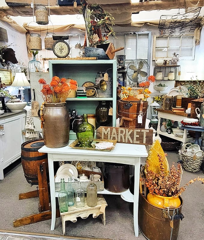 Farm-to-table takes on new meaning with this rustic display. That stoneware crock has probably held everything from pickles to moonshine in its day.
