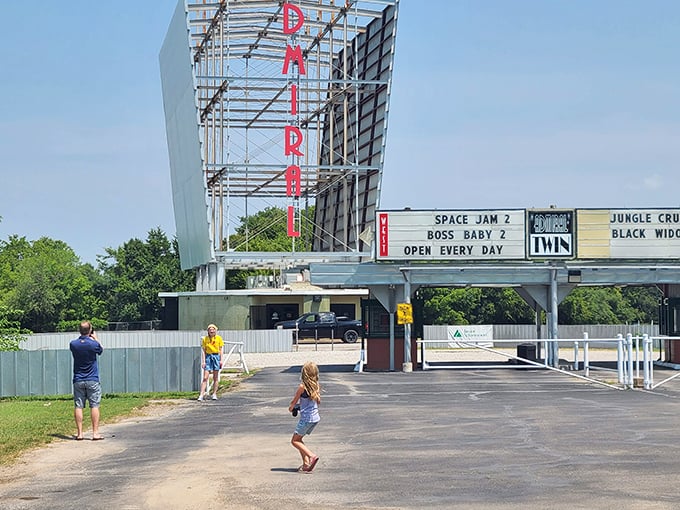 Family memories in the making &ndash; the entrance area buzzes with anticipation as visitors arrive for an evening of outdoor cinema.
