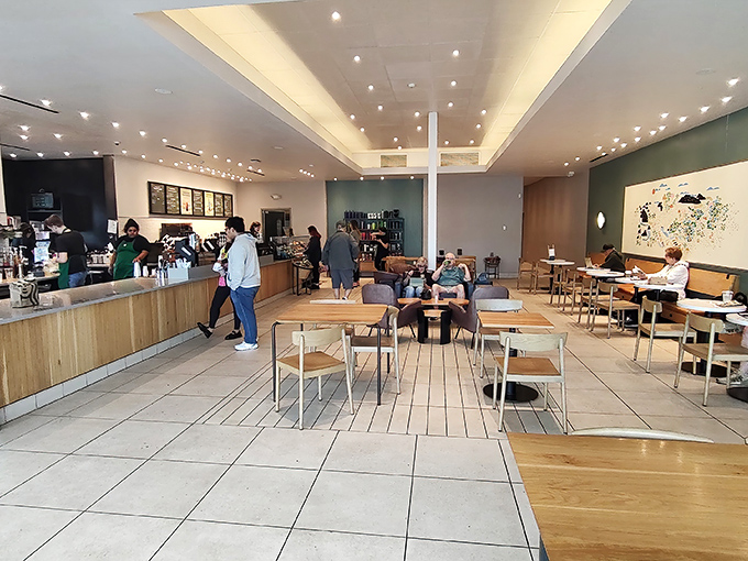 Caffeine pit stop! This sleek caf&eacute; offers the perfect excuse to rest those shopping legs and strategize your next retail conquest.