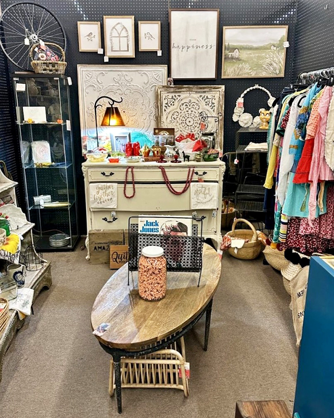 A perfectly curated booth that somehow combines shabby chic, vintage charm, and that feeling you get when you visit your stylish friend's apartment.
