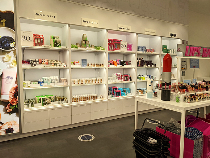 The Cosmetics Company Store: where makeup dreams come true and wallets breathe easier. Stock up on Est&eacute;e Lauder brands without the department store markup.