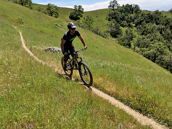 Mountain biking nirvana with a side of quad burn. This trail promises both Instagram moments and tomorrow's muscle soreness.