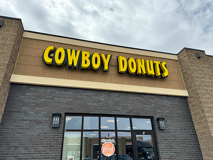 Cowboy Donuts announces itself with the subtlety of a rodeo announcer&mdash;bold, bright, and unmissable.