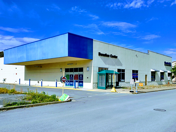 This Goodwill's clean, modern building breaks all stereotypes of what a thrift store should look like.
