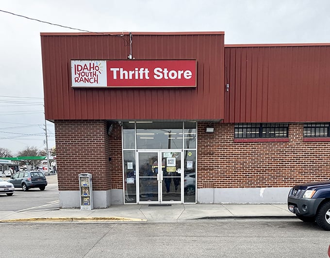 This Youth Ranch location sits pretty on the corner like the neighborhood's best-kept secret, just waiting for discovery.