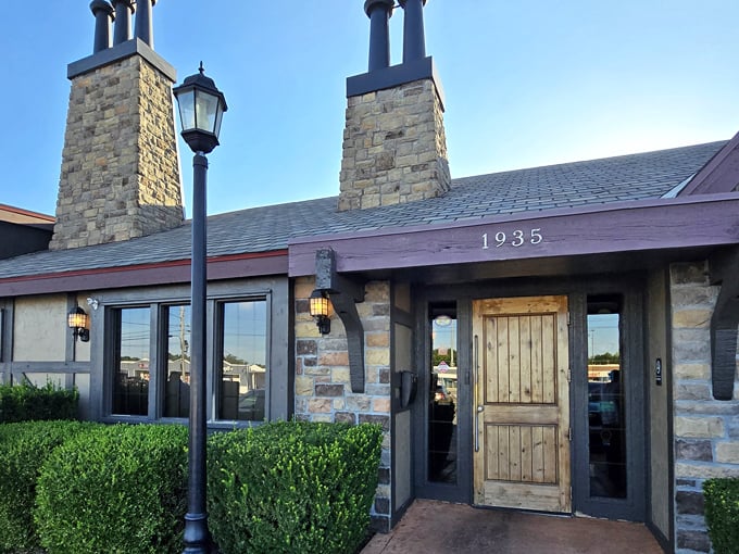 Where everybody knows your order and the game's always on - pure Springfield comfort. 