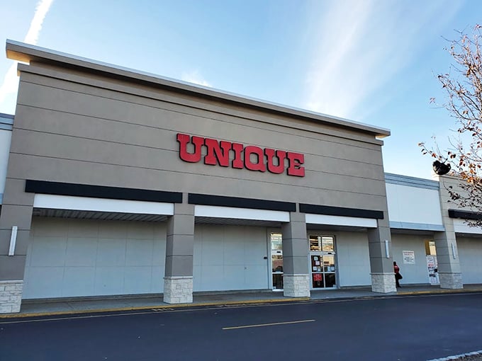 MyUnique's minimalist storefront is like a poker player with a royal flush &ndash; unassuming until you see what's inside.