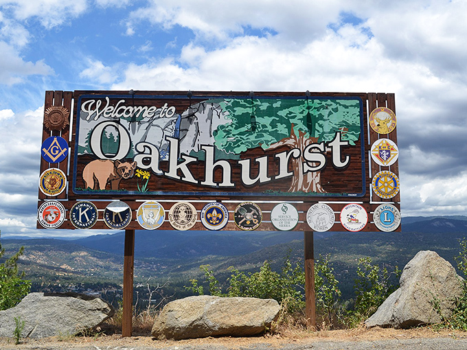 Welcome to Oakhurst! This charming gateway sign promises mountain magic and small-town warmth at Yosemite's doorstep.