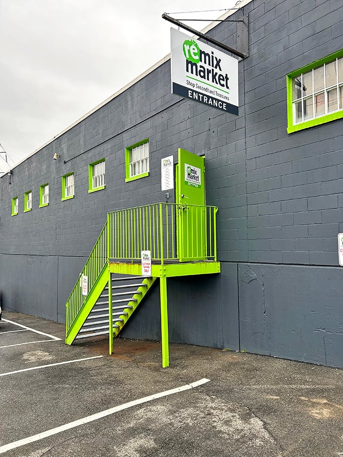 That industrial gray exterior with lime green accents screams "we're serious about sustainable shopping" in the best way.