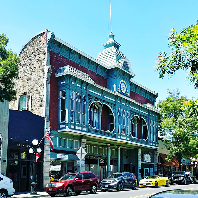 St. Helena's main street offers wine country elegance without the attitude &ndash; just charm, good taste, and buildings older than your mortgage.