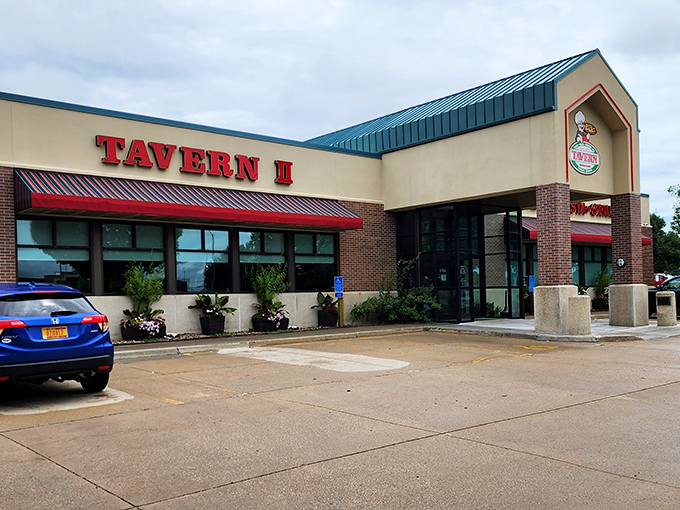 Tavern's modern exterior is like pizza's business casual—dressed up enough to impress but comfortable enough to feel like home.