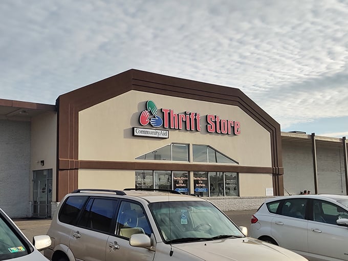 Red carts await their treasure-hunting captains. The quest for bargains begins at the entrance!