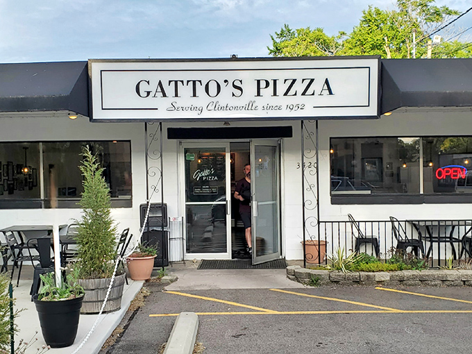 When a pizza place has been around since 1952, the sign says it all about quality and tradition.