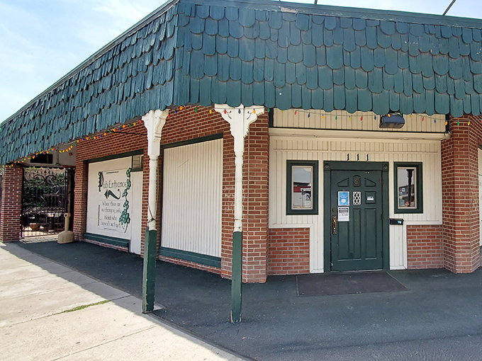 Mackey's Public House doesn't need fancy signage when the food speaks for itself. This unassuming corner spot has perfected the art of the neighborhood steakhouse.