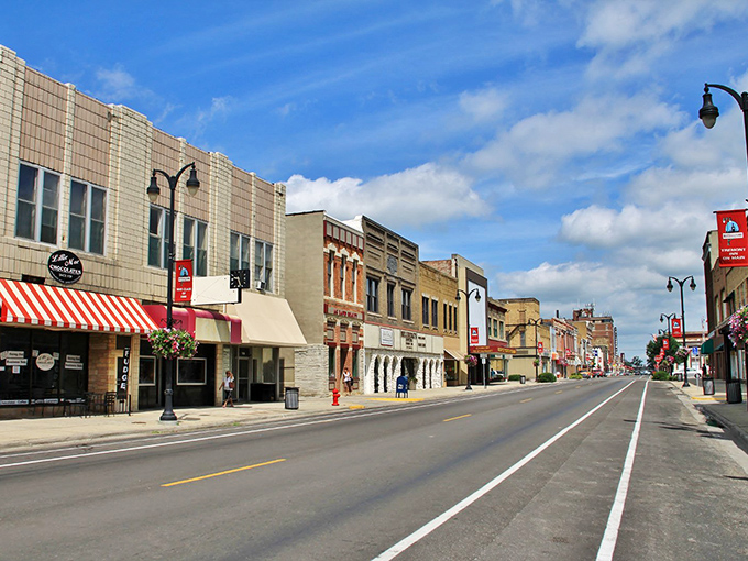 Marshalltown's main drag offers a lesson in architectural preservation. You can almost hear the echoes of horse-drawn carriages on these streets.