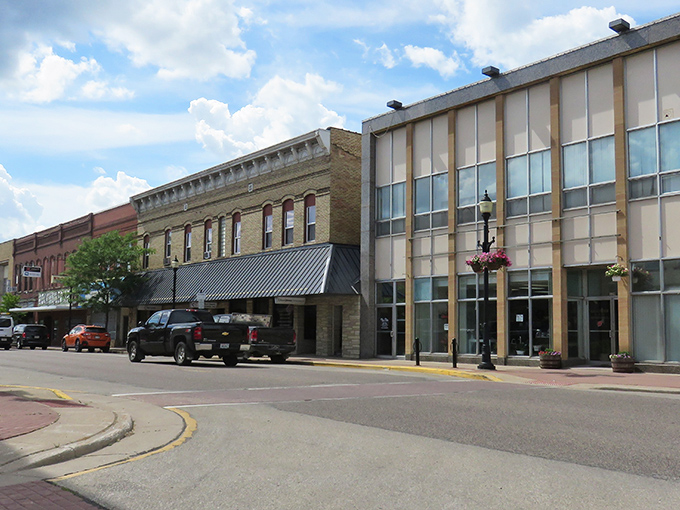 Historic architecture meets modern convenience in Prairie du Chien, where retirees enjoy the best of both worlds without breaking the bank.