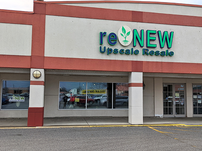 The "Upscale Resale" promise delivers exactly what it advertises - quality secondhand shopping with style and sophistication.