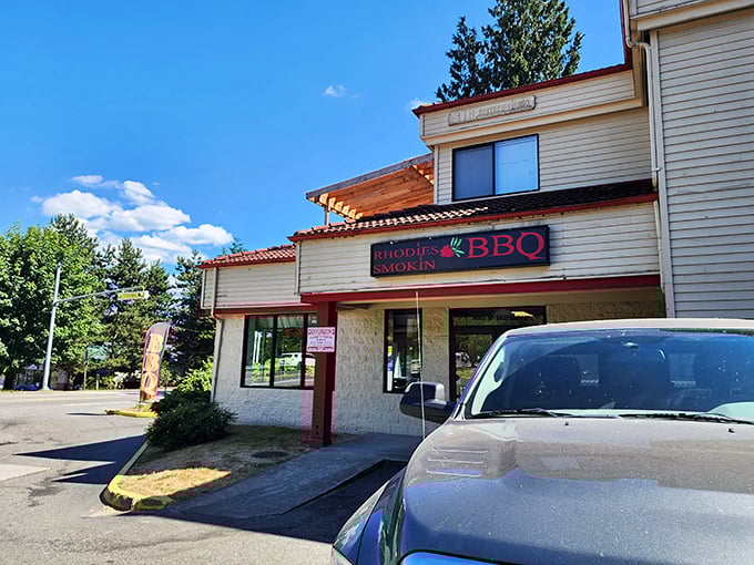 Sunshine highlights Rhodies' humble exterior &ndash; like finding a barbecue oasis just when hunger strikes hardest.