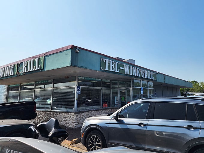 The humble exterior of Tel-Wink Grill hides Houston's breakfast paradise. Those windows have witnessed countless happy meals!