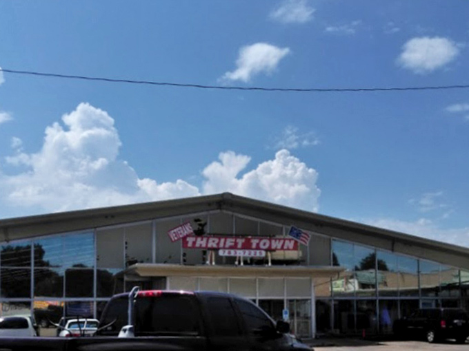 Fluffy clouds above, great deals below&mdash;Mother Nature approves of this thrift store's mission.