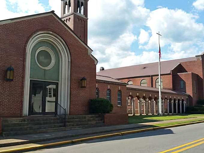 Brick and faith stand strong at this Gadsden church, where Sunday best meets architectural beauty under Alabama's ever-watchful sky.