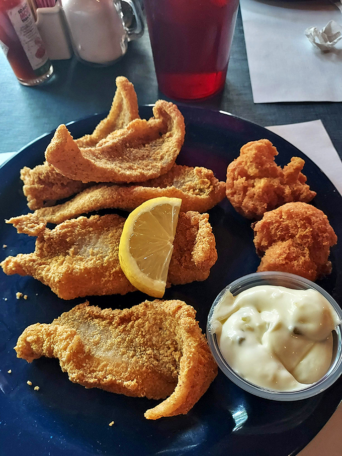 Cornmeal-crusted catfish with a side of tartar sauce&mdash;a Mississippi handshake that never goes out of style.