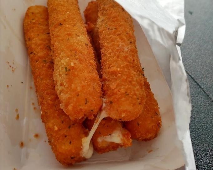 Cheese sticks at Jerry's: where the pull-apart moment is so satisfying it should have its own soundtrack.