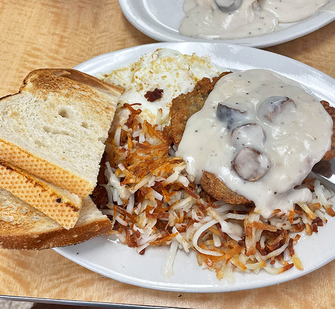 Country-fried anything is good, but country-fried everything with creamy gravy is what dreams are made of. Comfort food personified.