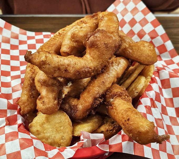 Chicken strips for the seafood-averse? Like bringing an umbrella to the Sahara&mdash;possible, but why would you when ocean treasures await?