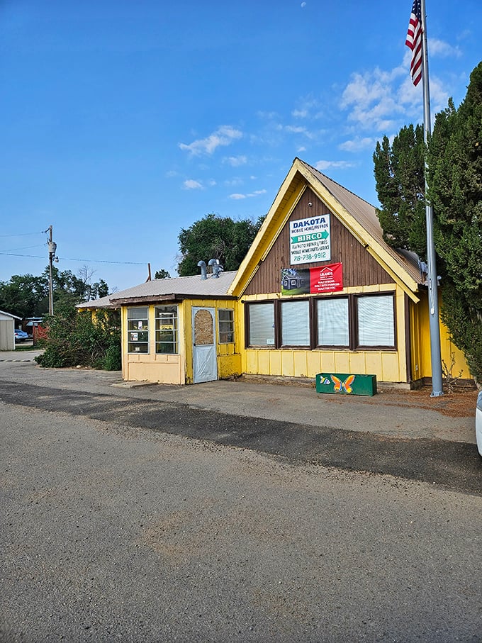 Even the humble campground buildings here come with million-dollar views of the surrounding landscape at bargain prices.