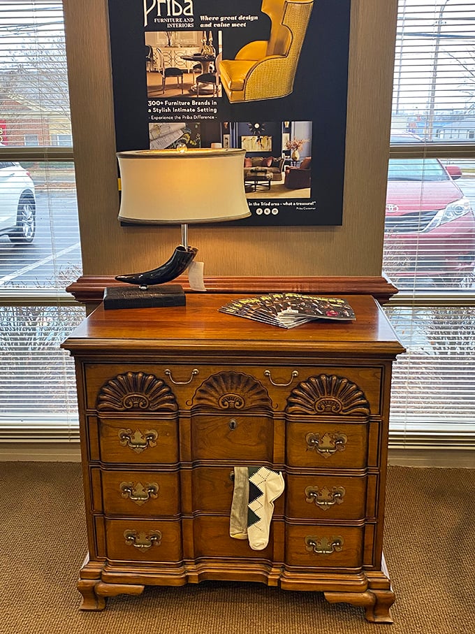 Even indoors, the chest of drawers theme continues! This miniature version with its own sock proves imitation is the sincerest form of flattery.