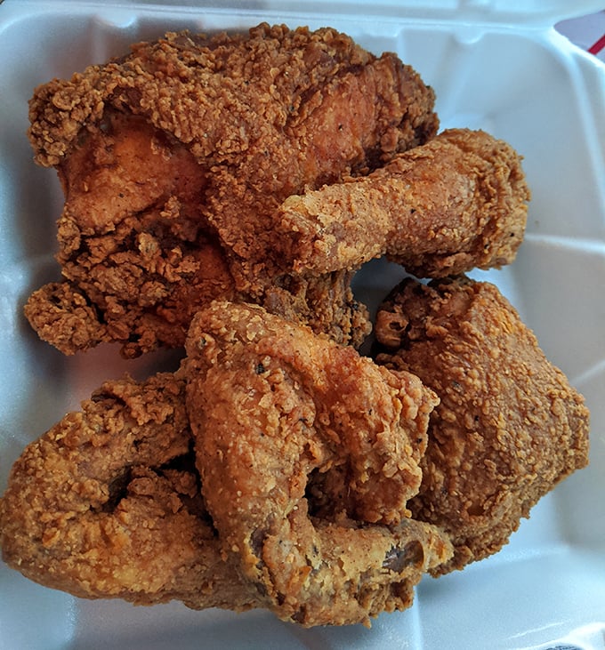 Golden-brown perfection that Colonel Sanders would salute. This fried chicken has been making Hoosiers happy since before Instagram could make food famous. 