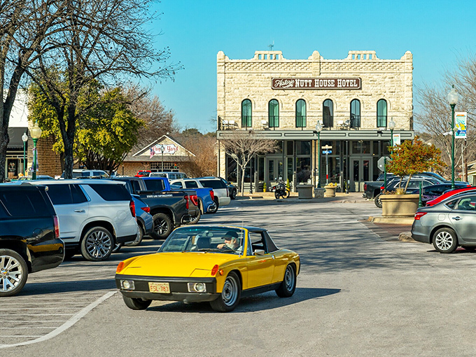 The historic Nutt House Hotel anchors the square like a limestone grande dame, watching over downtown with the quiet dignity of someone who's seen it all.
