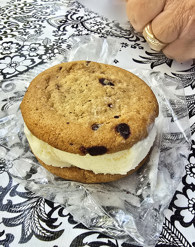 Cookie meets ice cream in a summer romance that'll make you forget all about those fancy French pastries. Simple pleasures are sometimes the most profound.