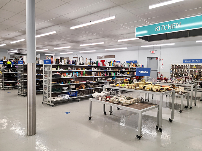 The kitchen section: where forgotten fondue sets and vintage Pyrex await their culinary comeback stories.